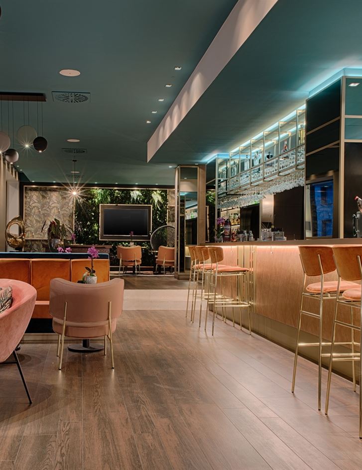 Lobby Alive by NH Group | Cleaf